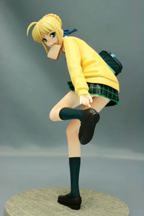 Fate/stay night - High School Student Saber 1/8 Complete Figure ...